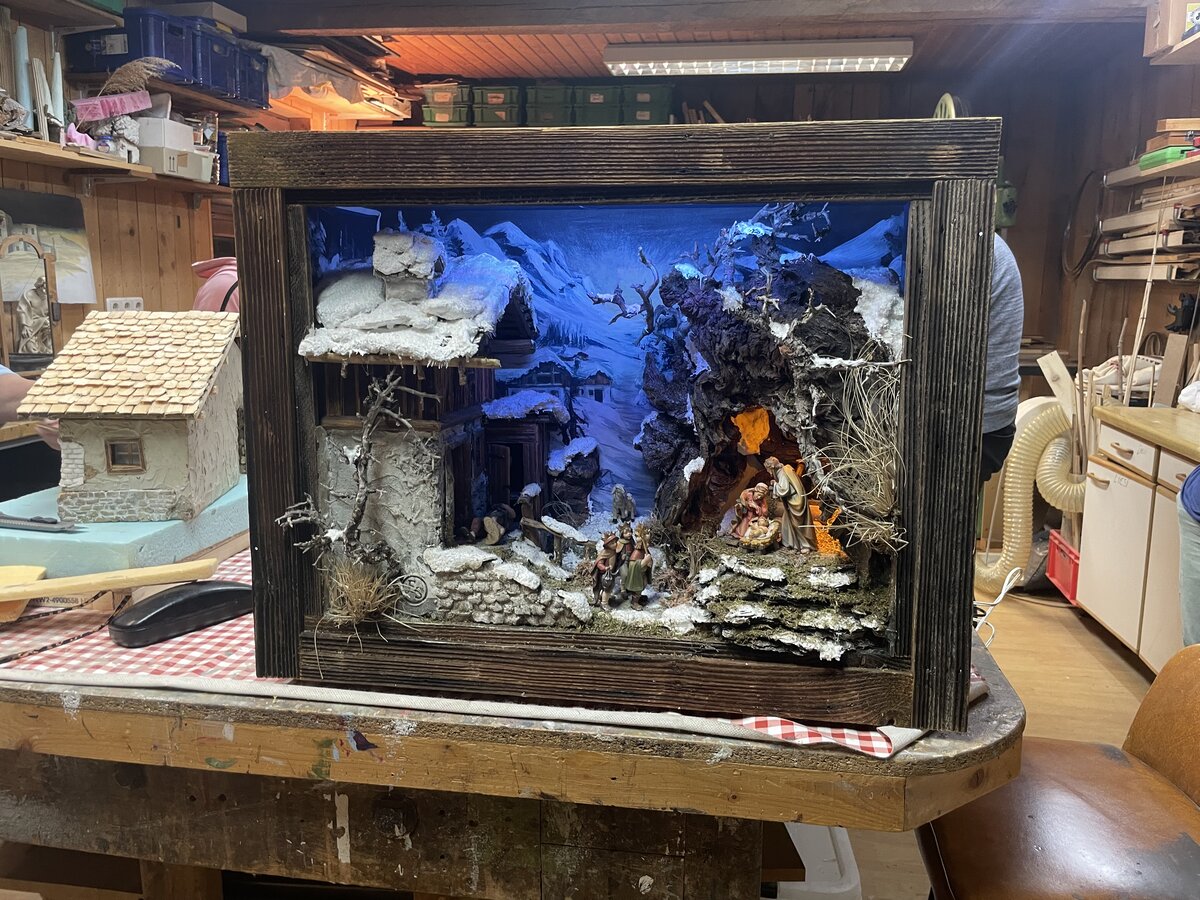 Mit der Natur im Einklang: Krippenbaumeisterin Elisabeth