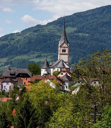 2-mountain panorama round | Murau